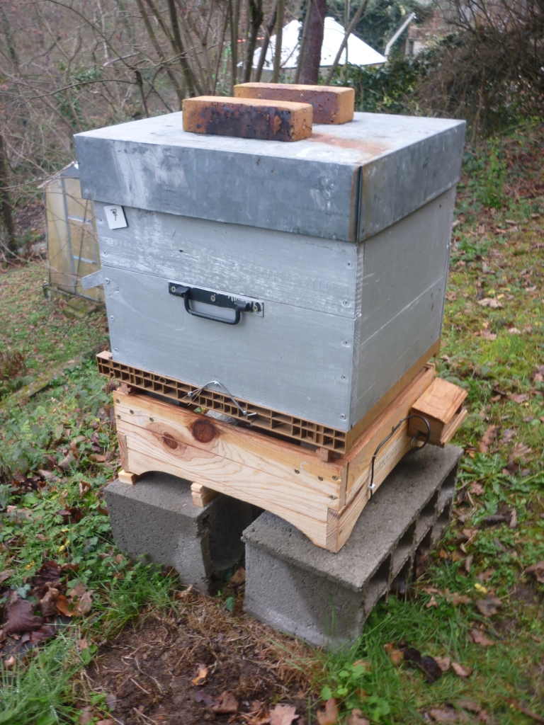 Beehive Monitoring and Tracking | Arduino Project Hub