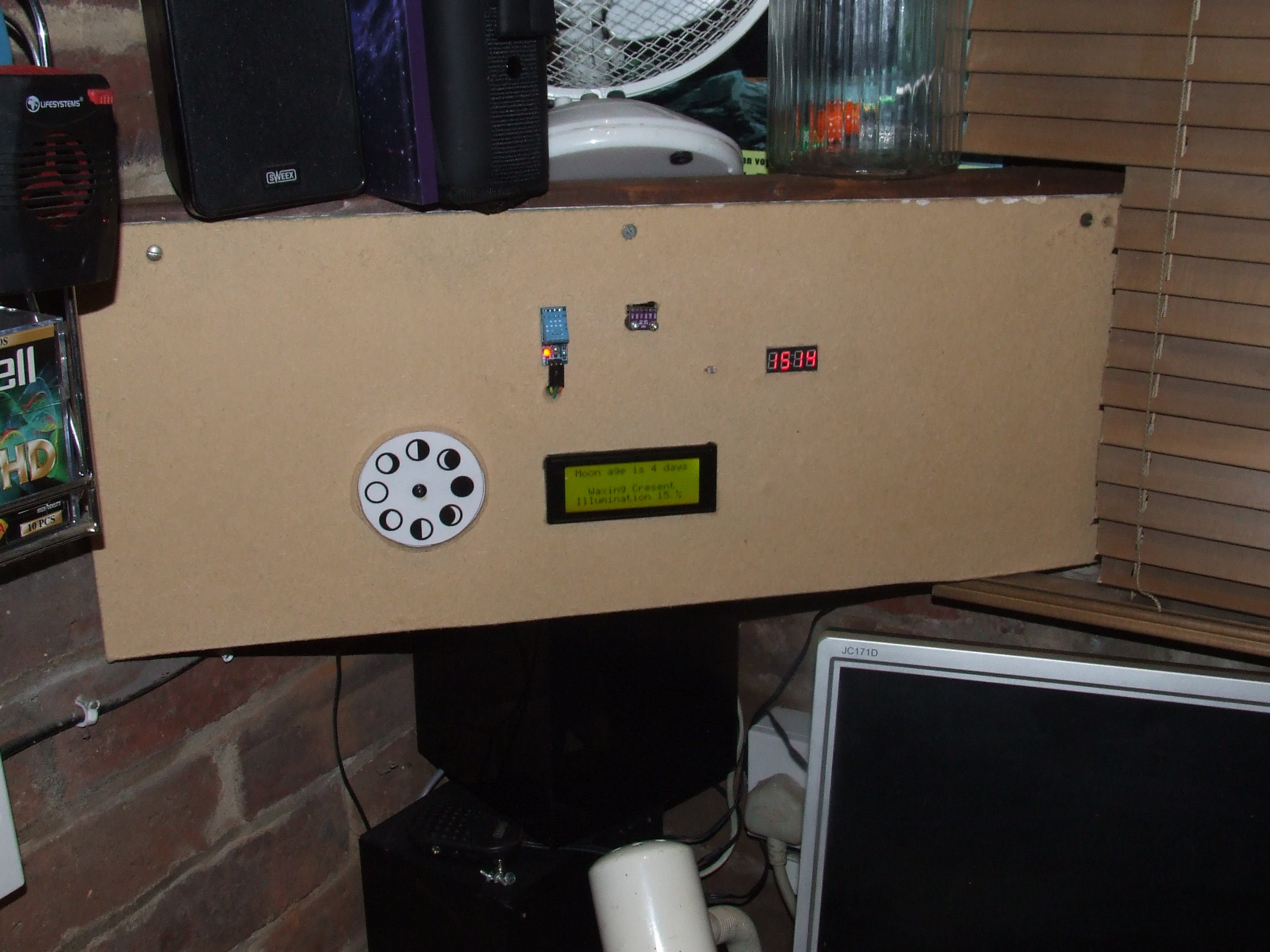 Simple Weather Station with a 20x4 LCD UPDATED | Arduino Project Hub